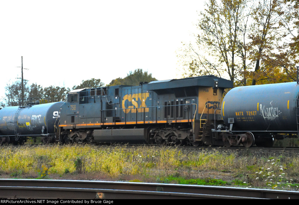 CSX 758